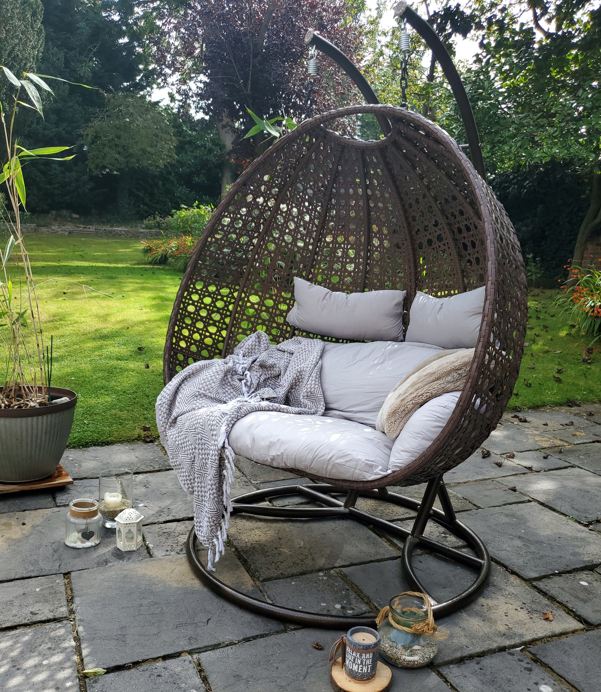 Egg Chair Swing: Two Person Egg Chair Specialists UK – My Garden Swing